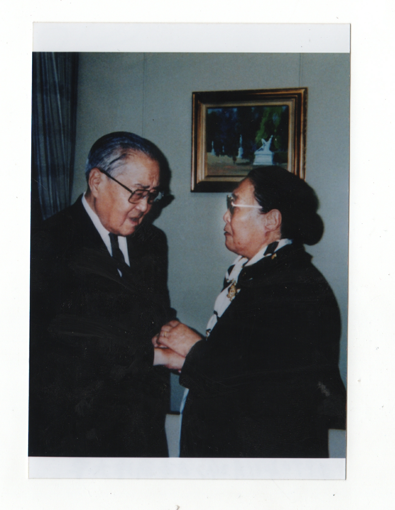 Life in the Confucian Mansion of the Last Sisters and Brothers of "Yan ...