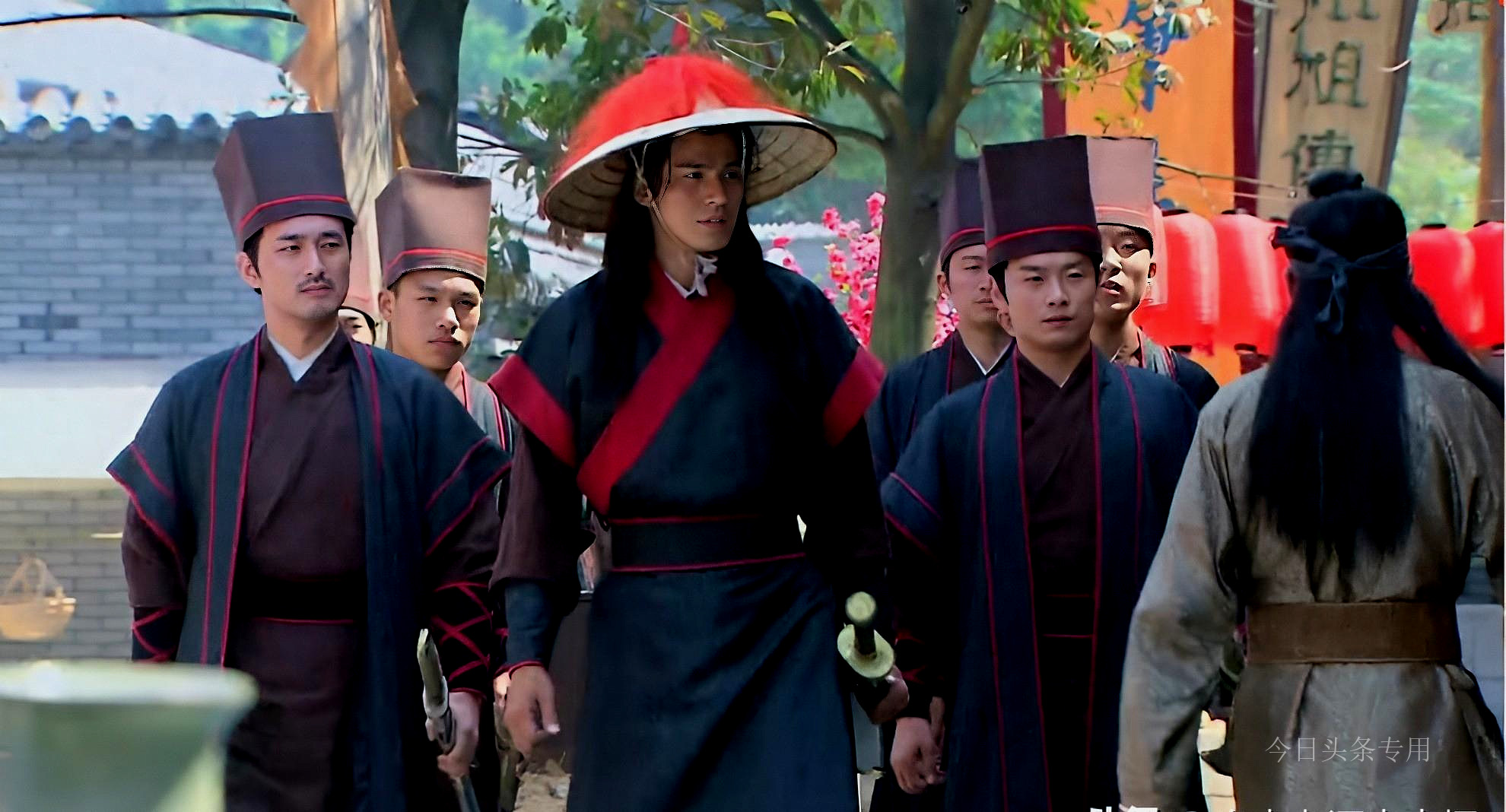 How should Zhongshi be granted the titles of Lieutenant General Lu ...