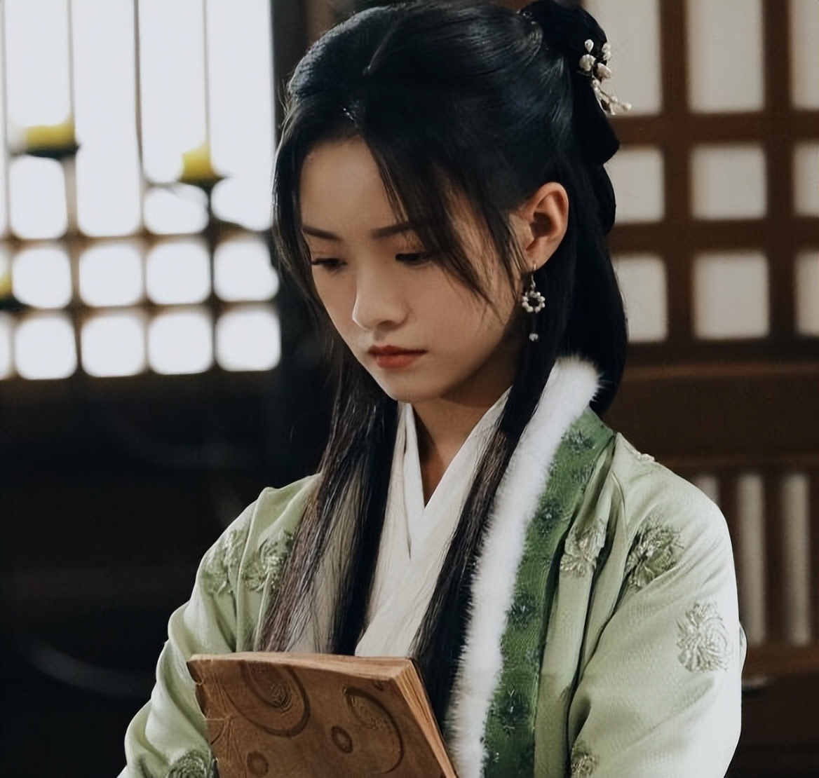 [Fighting Knife in the Snow 2] preheating, the three leading actors ...