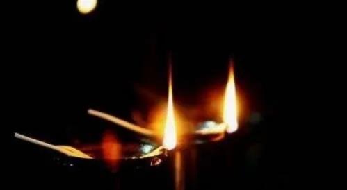The unsolved mystery of the ever-burning lamps in the ancient tombs ...