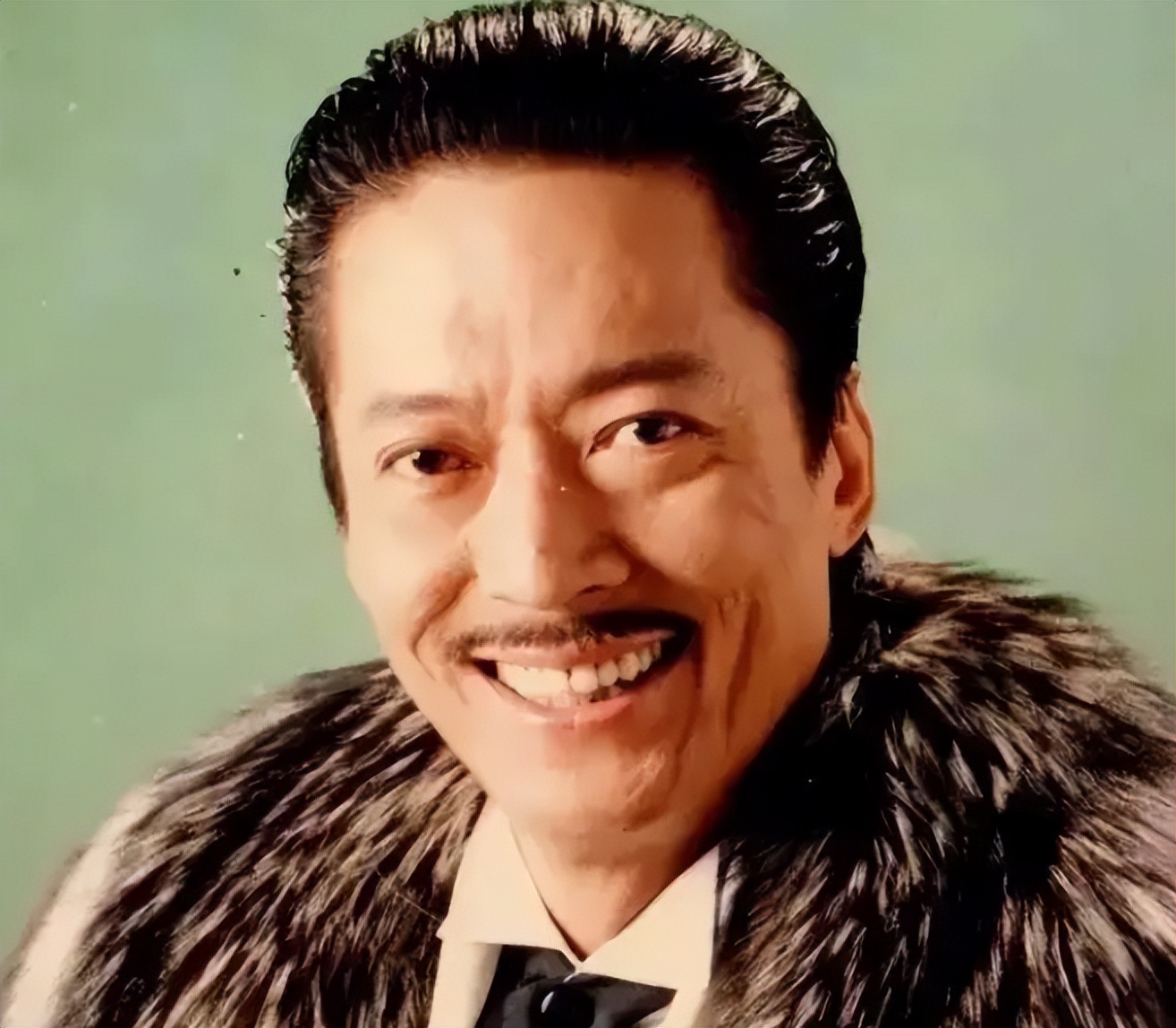 The old drama Gu Fang has just posted photos of hospitalization ...