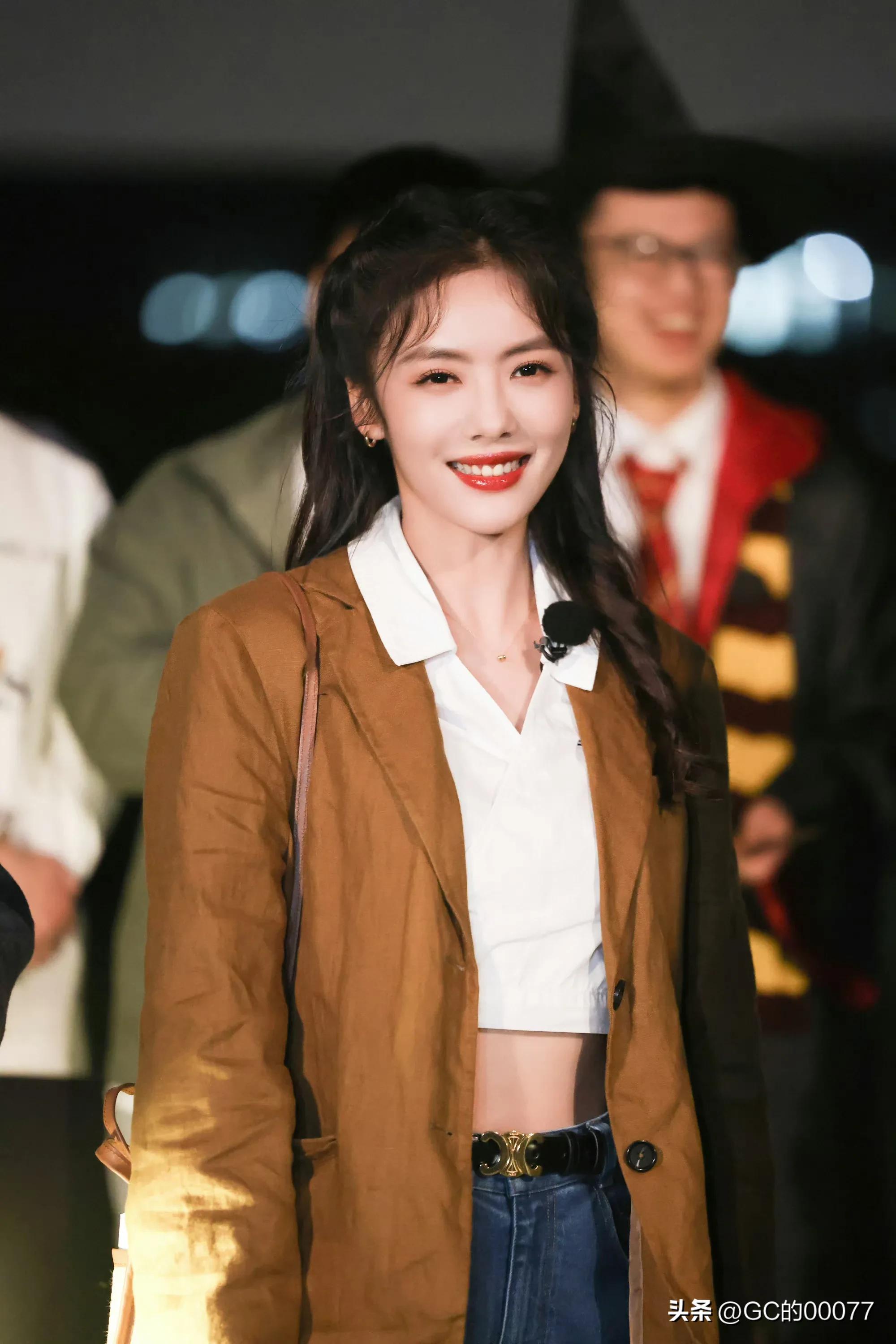 Star picture Cai Wenjing - iNEWS