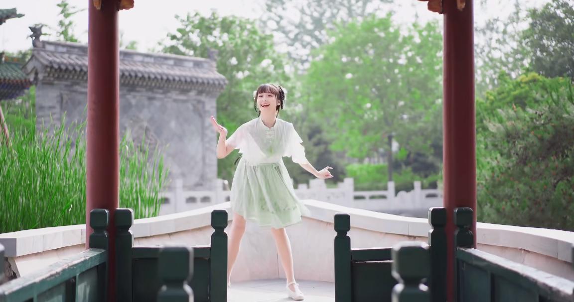 Tang Shiyi was challenged by a school girl, and 750,000 fans danced the ...