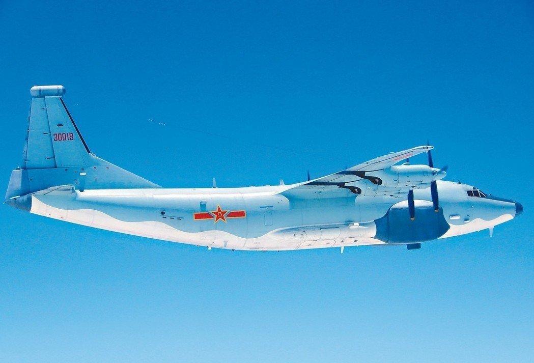 The PLA bomber group arrived east of Taiwan in the big operation, and ...