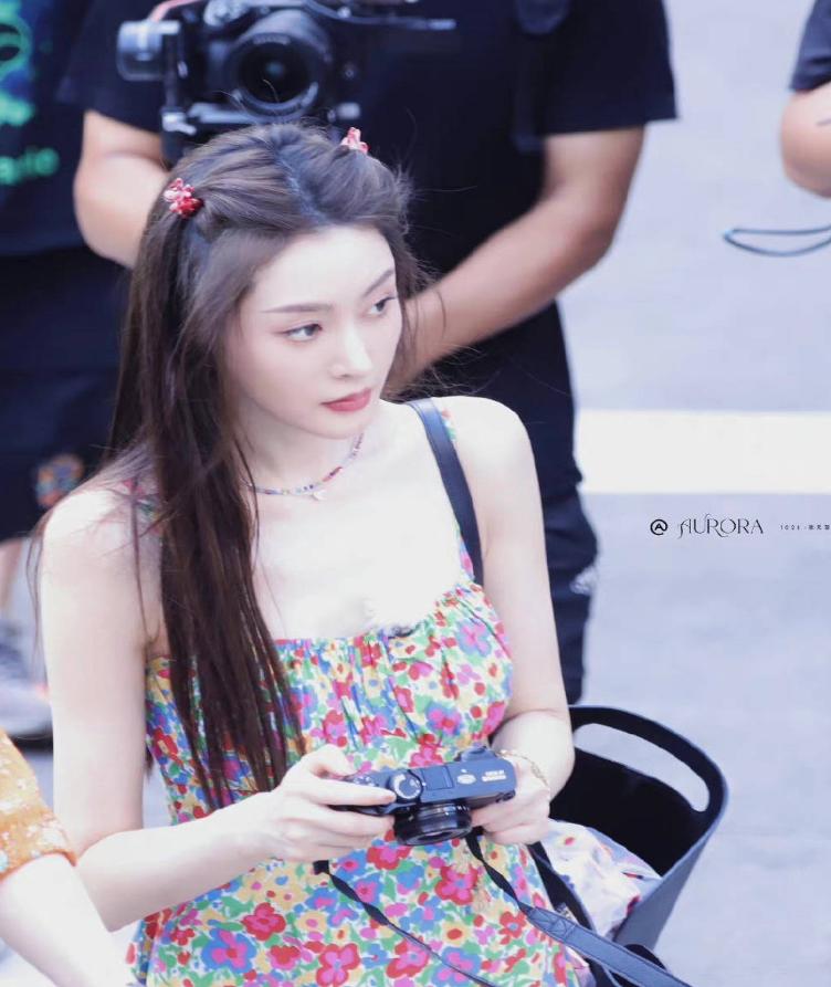 Zhang Tianai's comprehensive Reuters photo, the new look of the floral ...