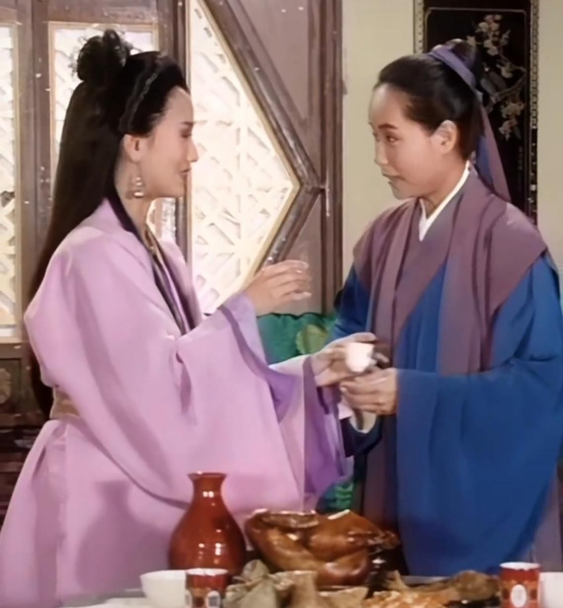 Zhao Yazhi celebrates Ye Tong's birthday, and sweetly calls her an ...
