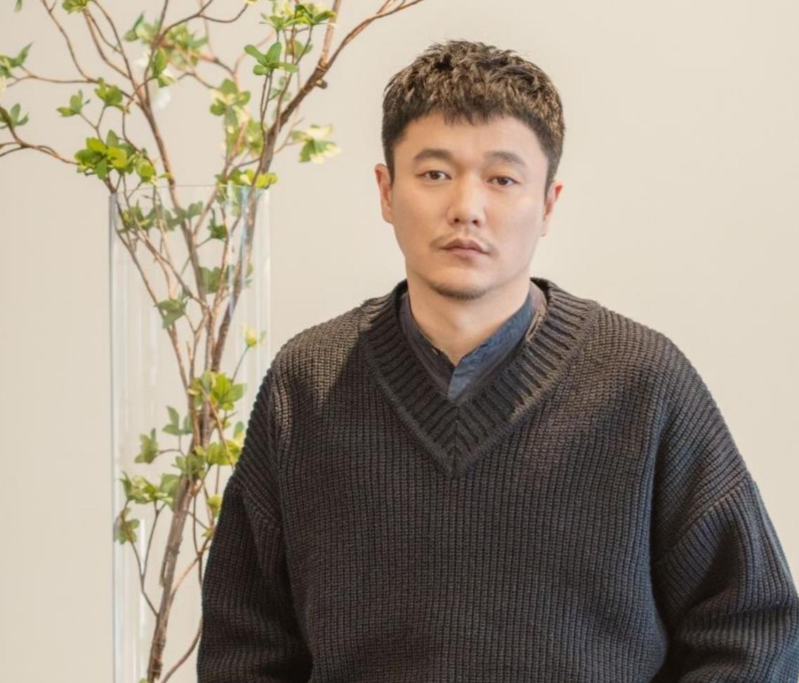 Xiao Yang was short of money to make a movie, so he called Chen Sicheng ...