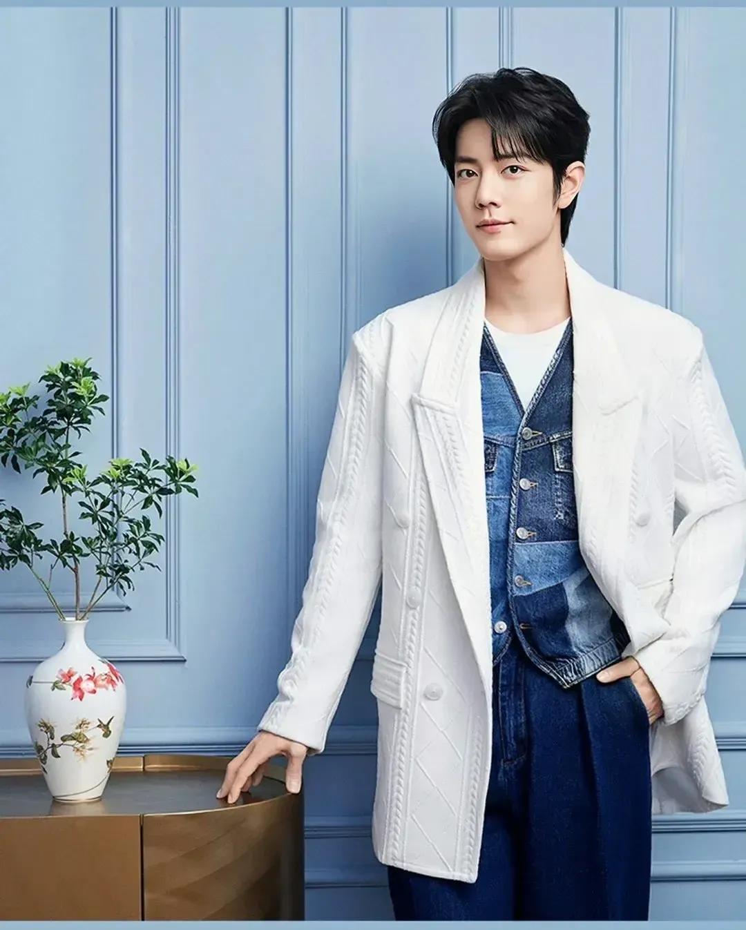 Xiao Zhan, Darwin and WEDGWOOD "Qianlong Annual System of the Qing ...