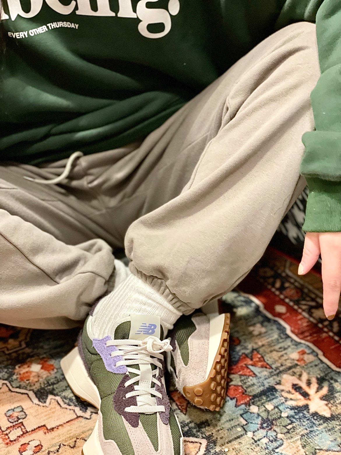 Fairy color scheme! NB327 is dark green and has a retro feel - iMedia