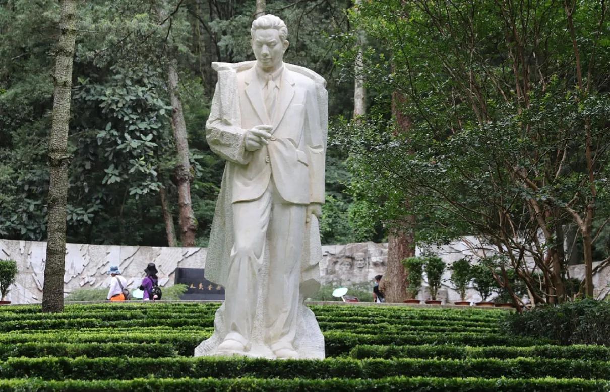 84 words, 46 seconds, the historical background and significance of the ...