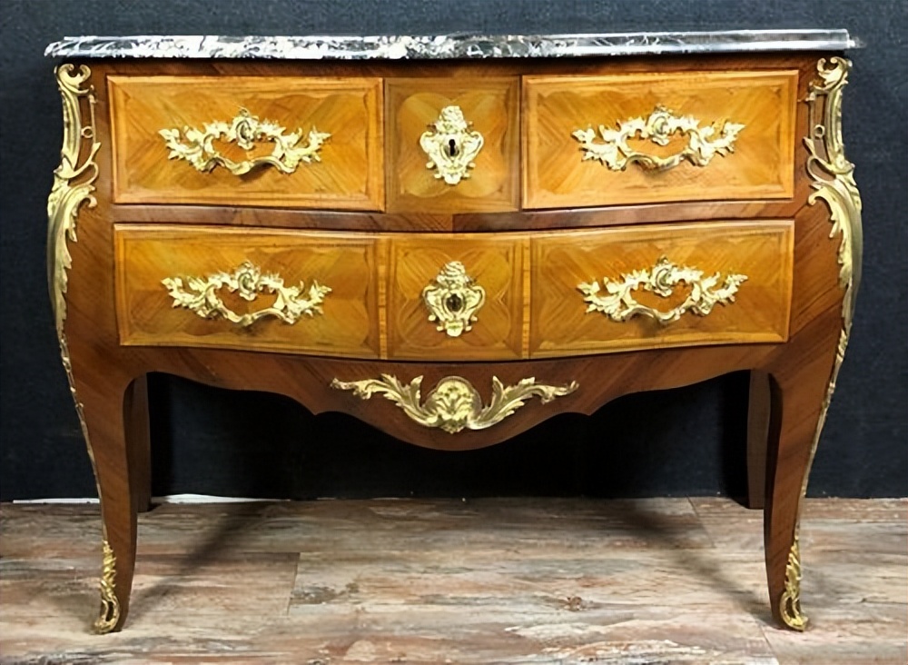 Design, Function and Cultural Value of Medieval Dressing Table - iNEWS