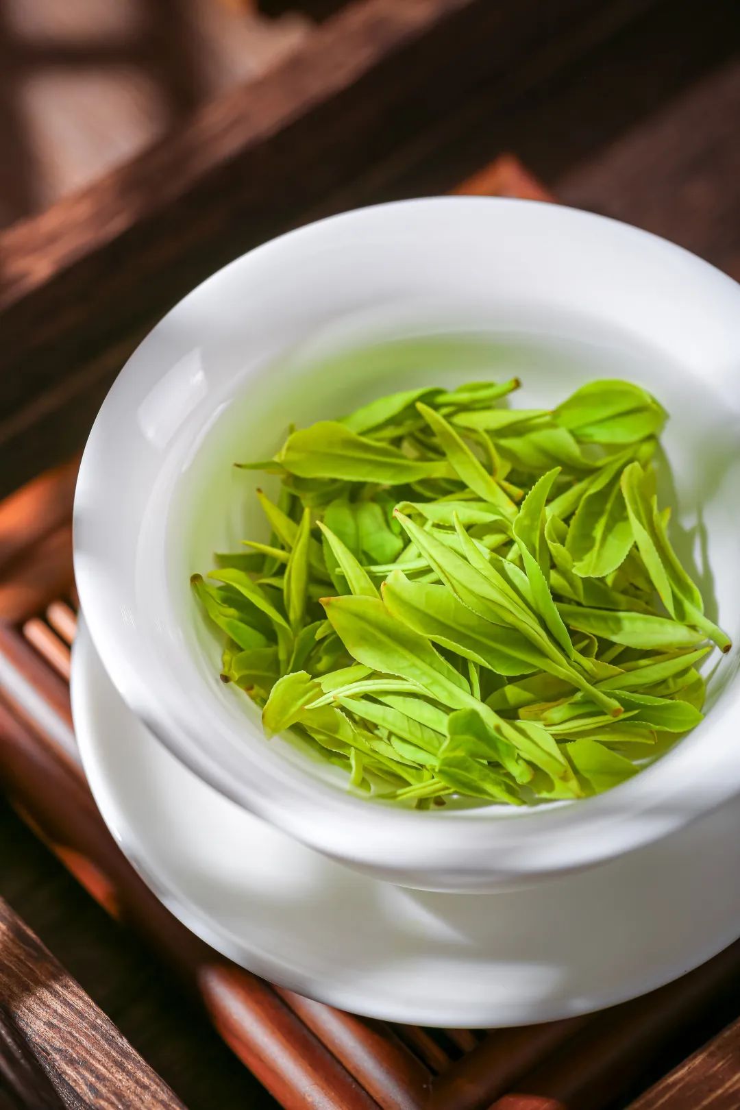 Crab Champion: The pick-up time for the sweet and mellow Anji white tea ...