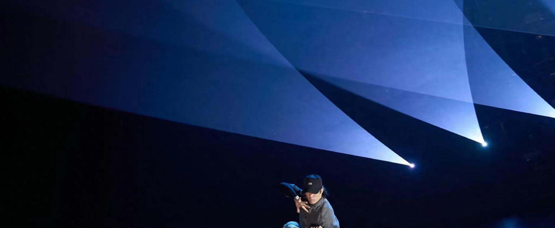 From a top dancer to a private dance teacher! "Call Me by Fire": Wang ...