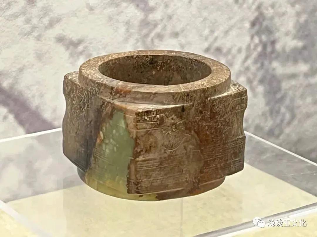 The Evolution and Identification of Ancient "Jade Cong" - iMedia