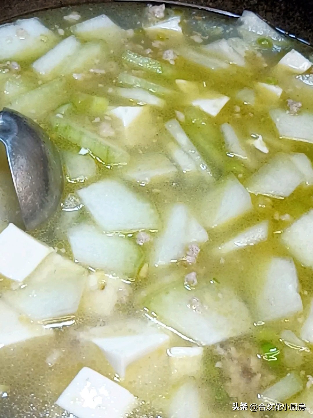 Winter melon is a perfect match with it. In hot summer, drink more winter melon tofu soup to ...