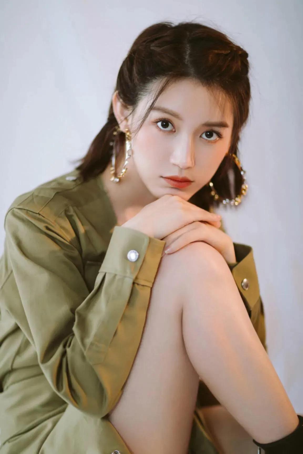 Su Qing: full of girlishness - iNEWS