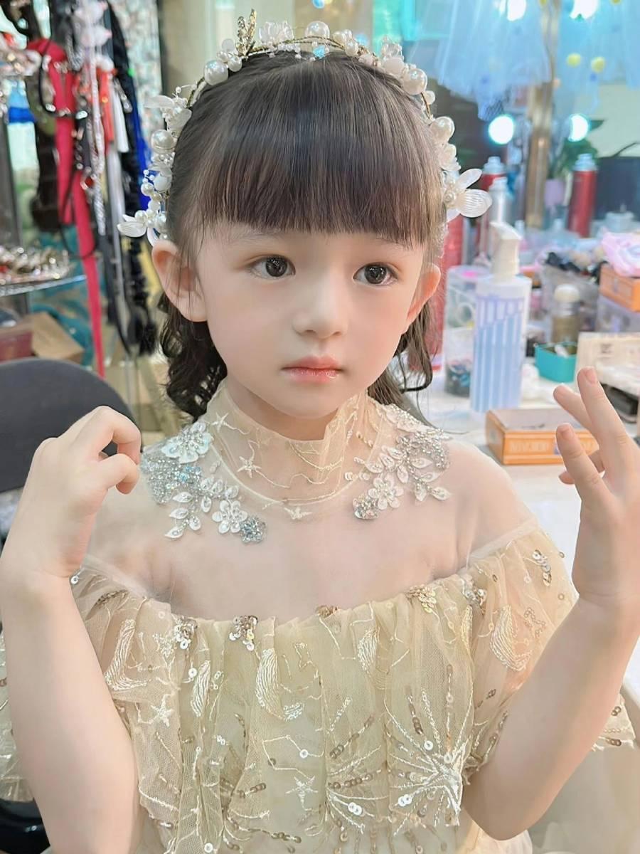 Fan Shaohuang and Jia Xiaochen posted cute photos of her daughter's ...