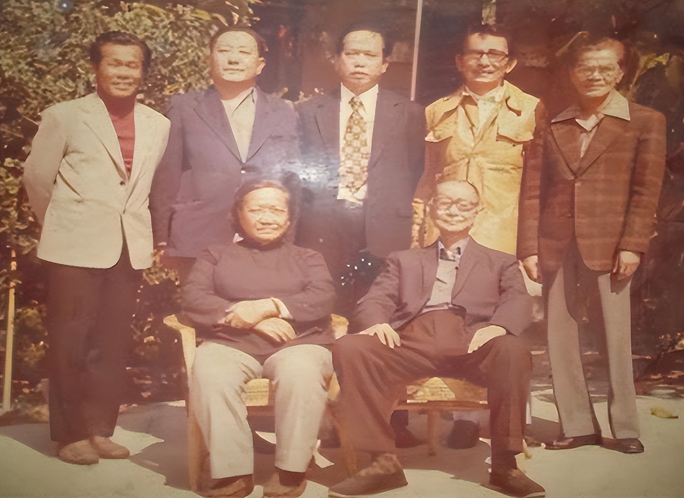 Red Army rebel general Gong Chu wrote a letter to his comrade-in-arms ...