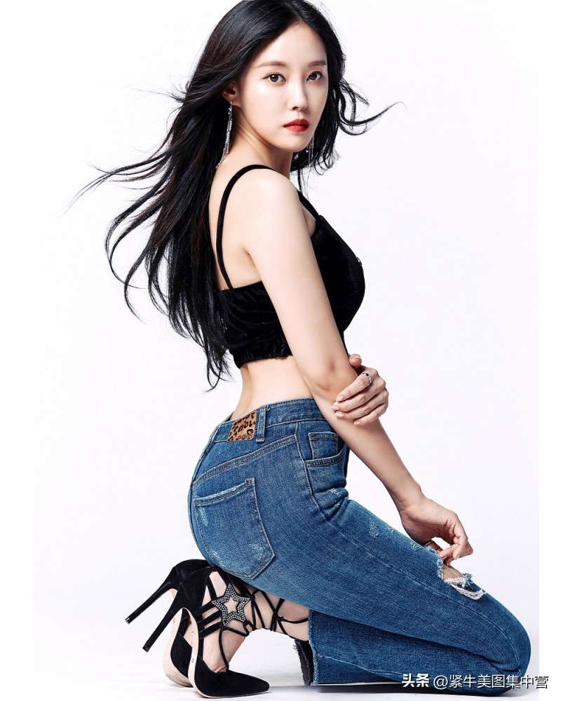 Hyomin's skinny jeans - iNEWS