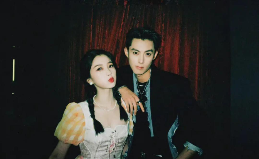 Yu Shuxin, Guan Xiaotong, Zhao Lusi, Liu Haocun, Zhang Jingyi and other florets fight openly and ...