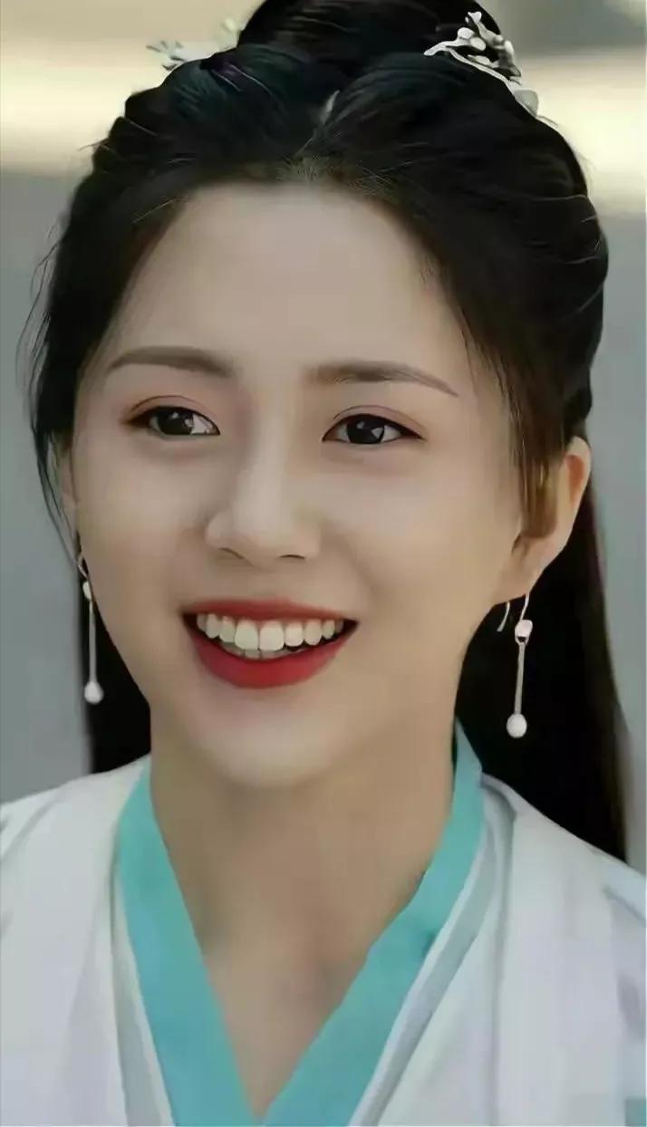 A volume of beautiful photos of Tang Min, enjoy - iNEWS