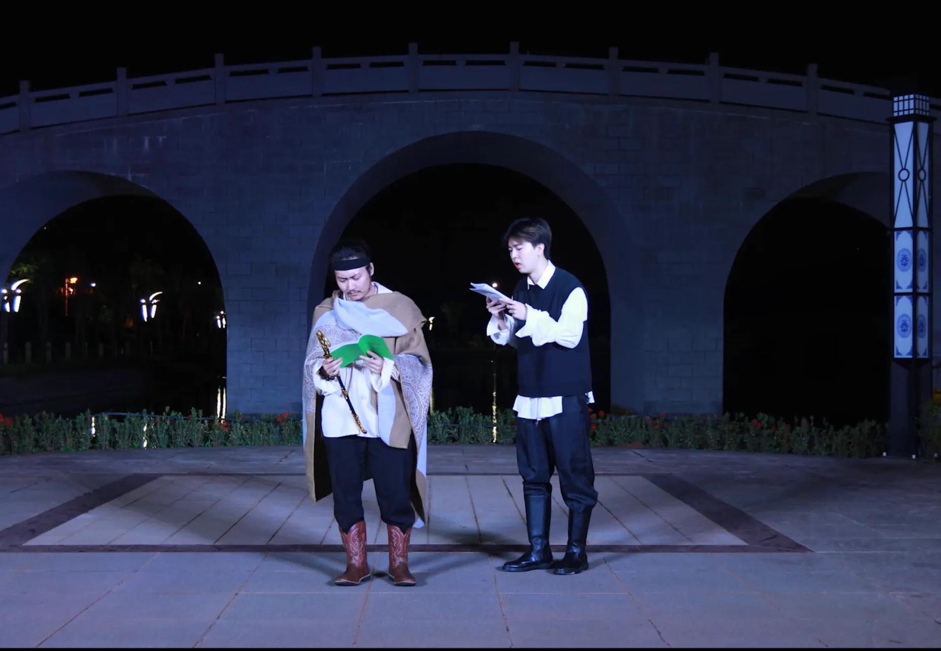 Li Lansong: "From reciting "I Like It Too" to directing "The Wayward ...