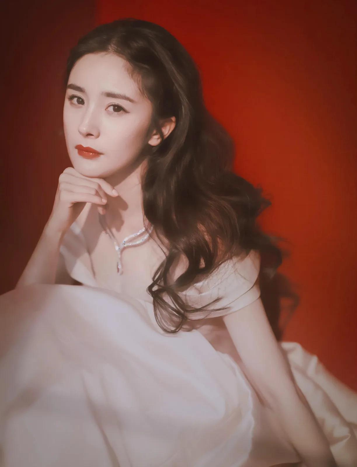 Yang Mi - iNEWS