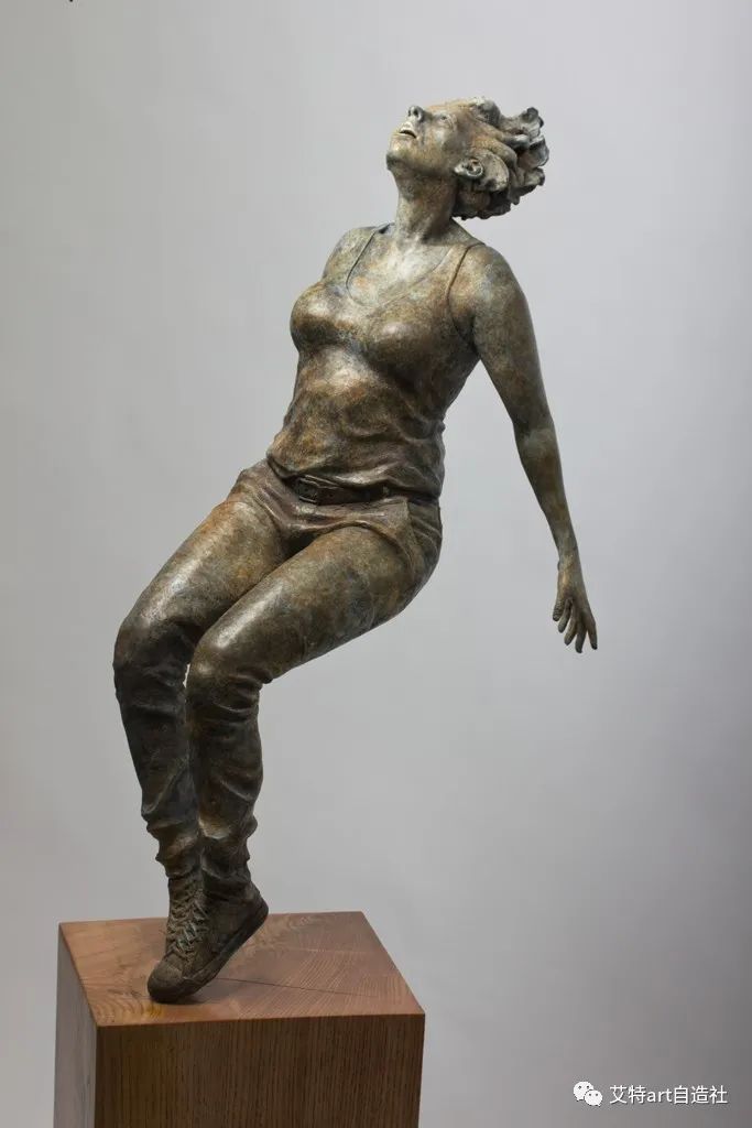 Sculptor George Triggs captures idiosyncrasies in life - iNEWS