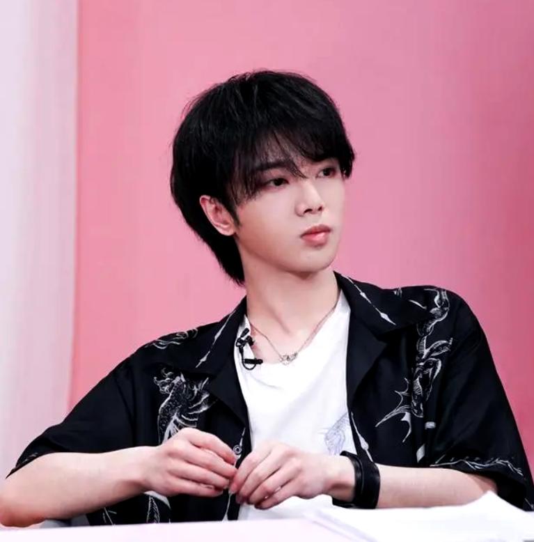 Don't save face for Hua Chenyu anymore - iNEWS