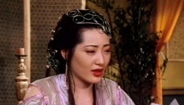 The most beautiful "Pan Jinlian" Yang Simin is now selling noodles ...