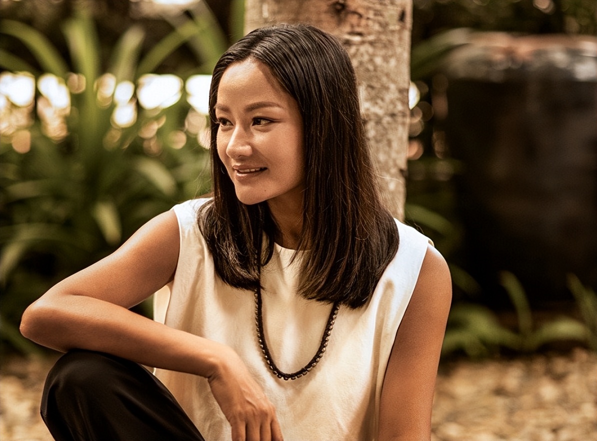 Qu Ying played tennis in the Golden Triangle of Thailand, and her skin ...