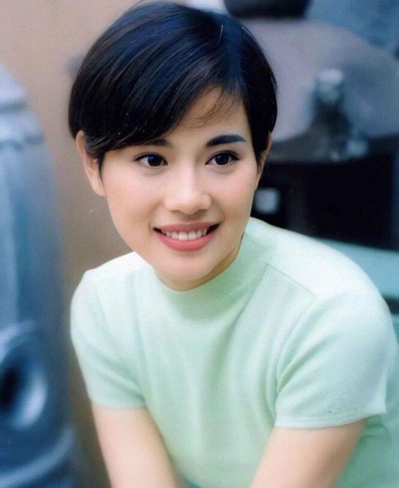 Chen Songling: Married 32-year-old husband Dink at the age of 40 - iMedia