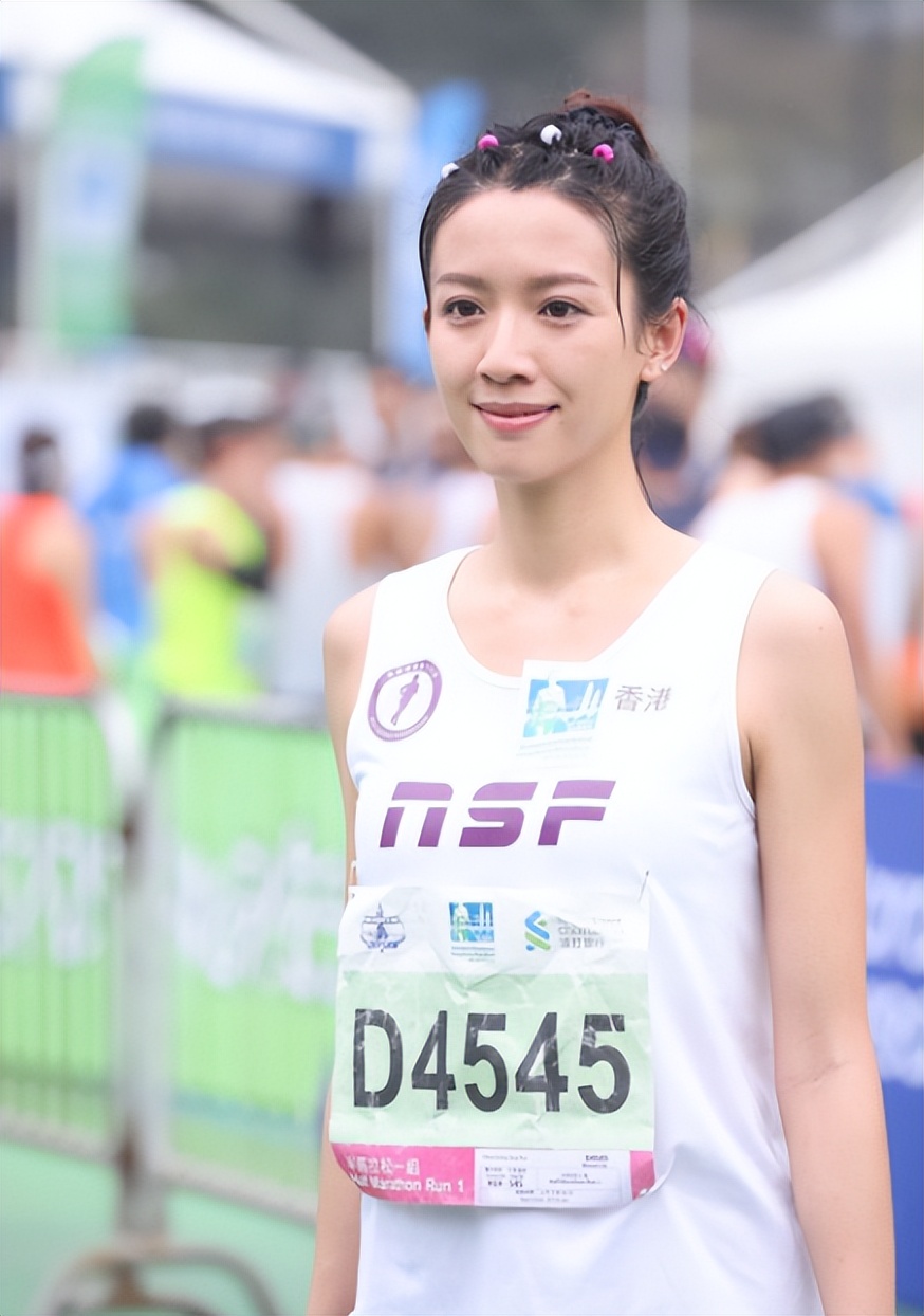 sharp! After TVB, Cai Sibei fought again in the marathon after 5 years, successfully broke the ...