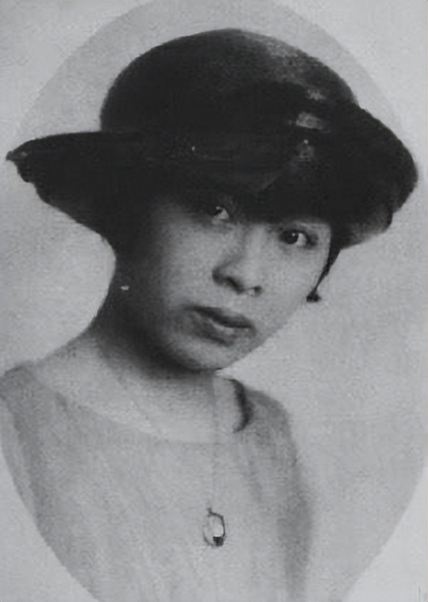 The man who changed Zhang Youyi's life was not Xu Zhimo, but her ...