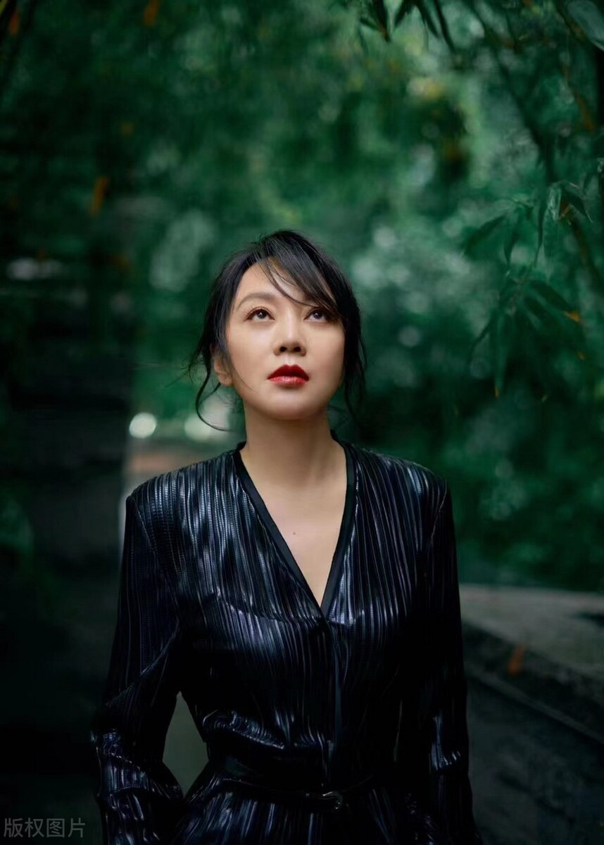 Yan Ni's two-line new film will be released at the same time! From the ...