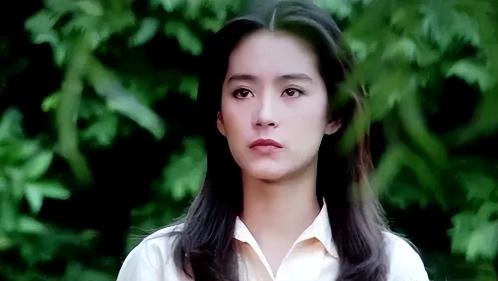 19-year-old Brigitte Lin fell in love with 27-year-old Qin Han and has ...