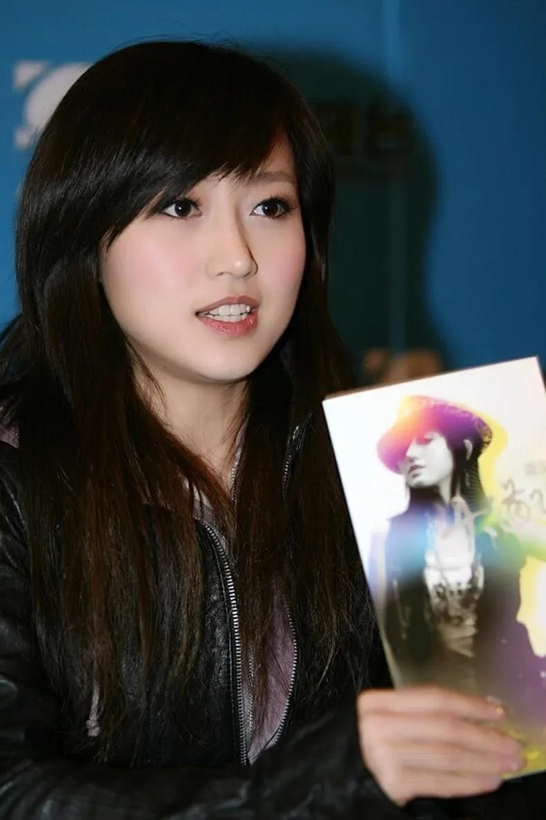 Share pictures—Pan Yang, goddess of temperament - iNEWS