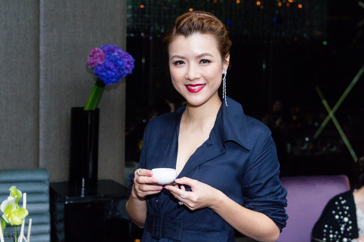 Hong Kong media takes stock of the top ten most beautiful mothers in the Hong Kong entertainment ...