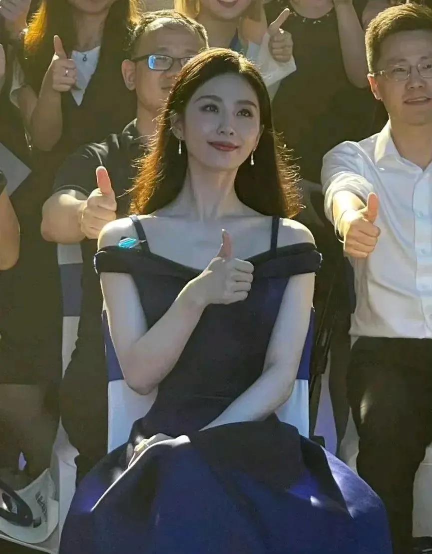 Recognized as Lin Chiling at a glance, Liu Shishi can be called a face ...