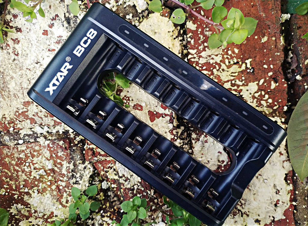 8-slot mixed charging, higher efficiency: XTAR BC8 charger - iNEWS