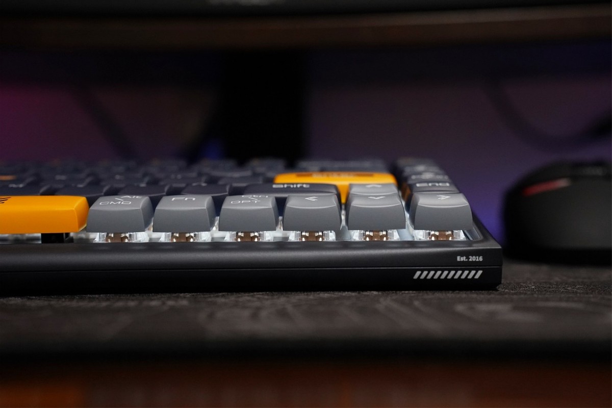 84-key arrangement, or the best-looking keyboard, wireless dual-mode ...