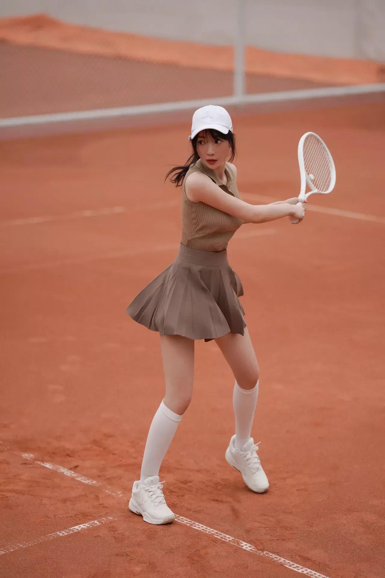 Liu Yan summer sunshine photo album - iNEWS