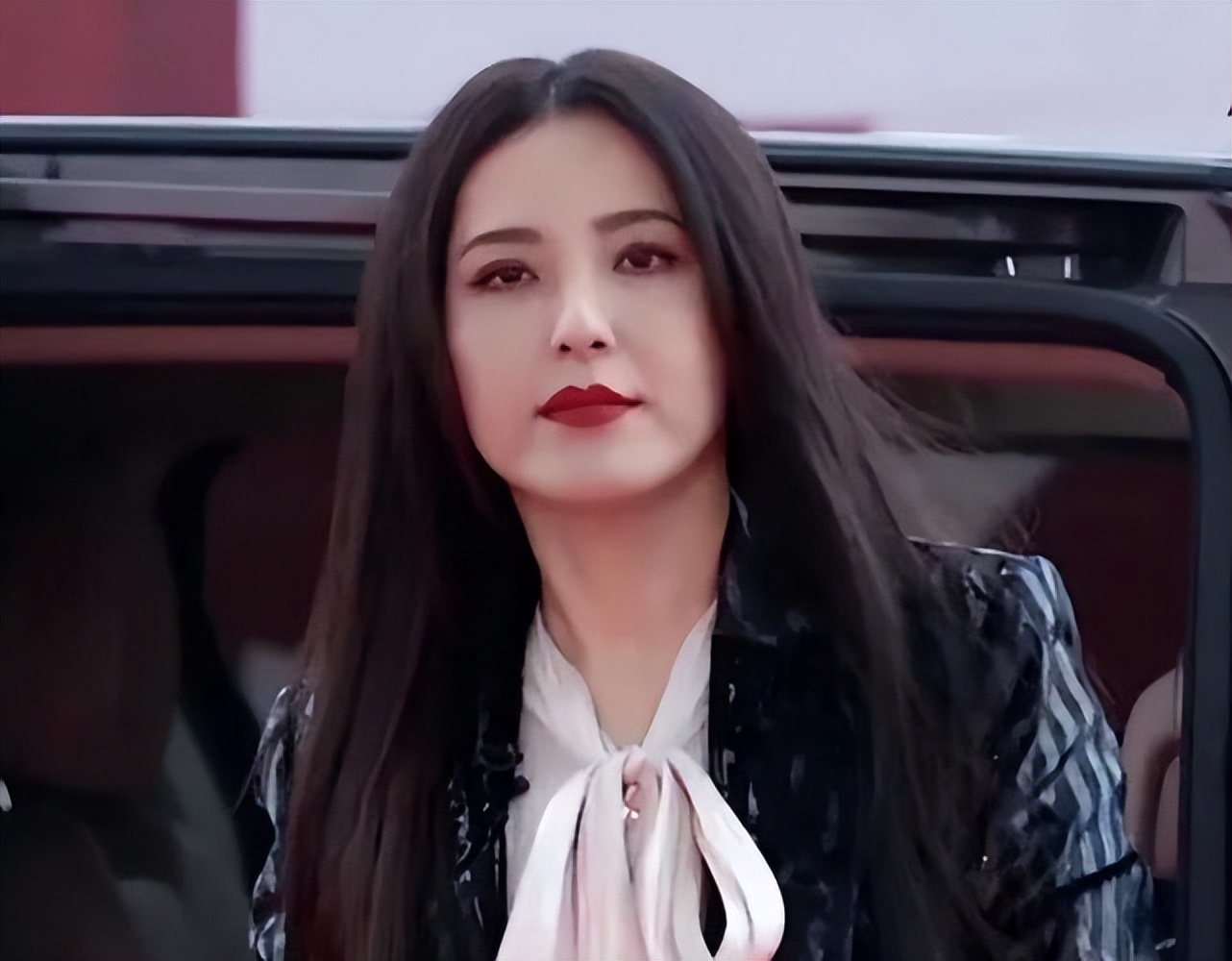 Bao Jianfeng actually became Zeng Li's high-level black in one sentence. Is Zeng Li considered a ...