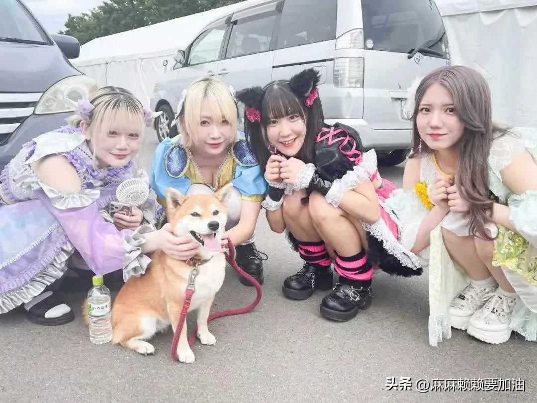 In order to be famous, Japanese underground idols have no limit to show ...