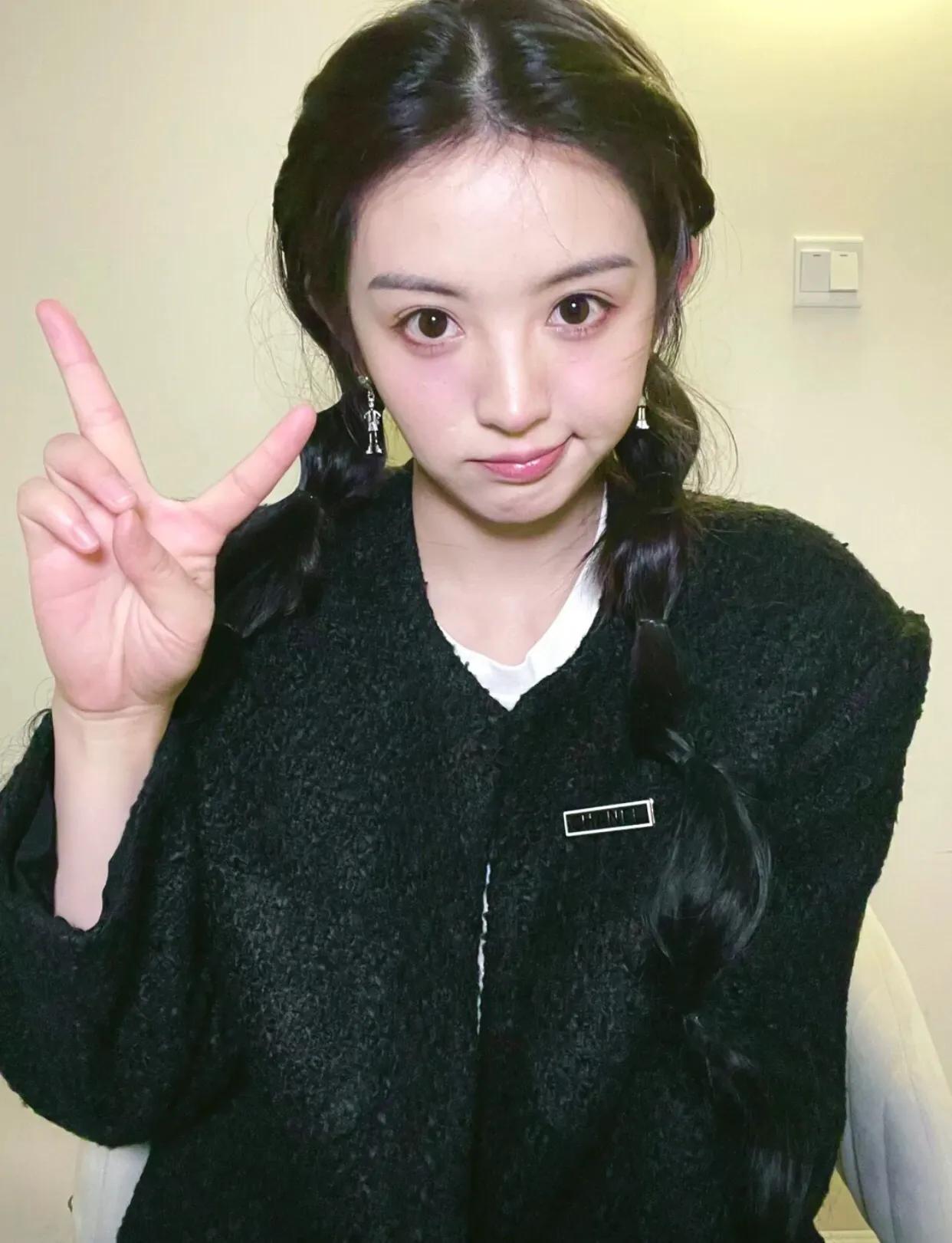 The sweet girl you don't know, "Tian Xiwei", how many of her hit dramas have you watched? - iNEWS