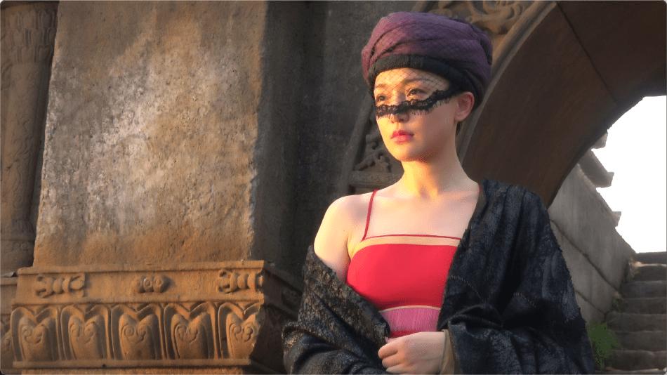 Zhou Xun's "Poetry Eyes Are Tired of the World" model exposed, wearing ...