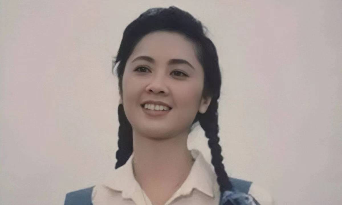 Seeing the aging appearance of 71-year-old Zhu Lin, I realized that the ...