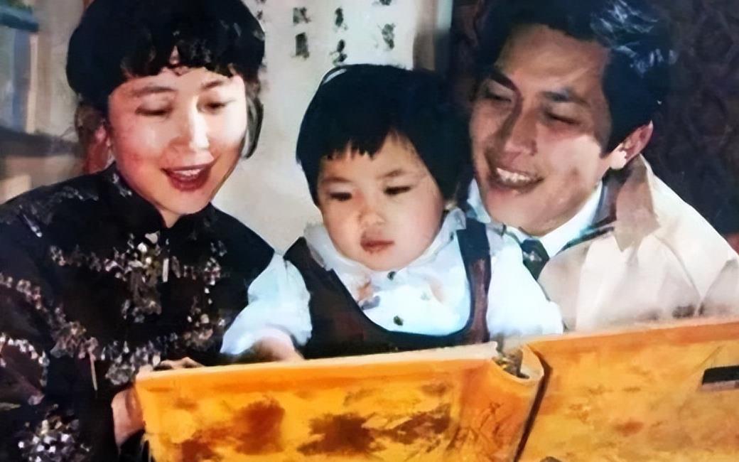 Tang Guoqiang, Sun Tao and their daughter - iMedia