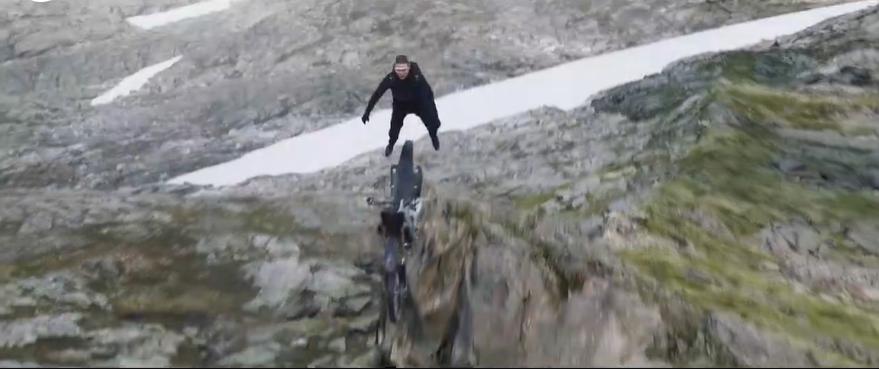 The pinnacle of action movies! The premiere of "Mission Impossible 7 ...
