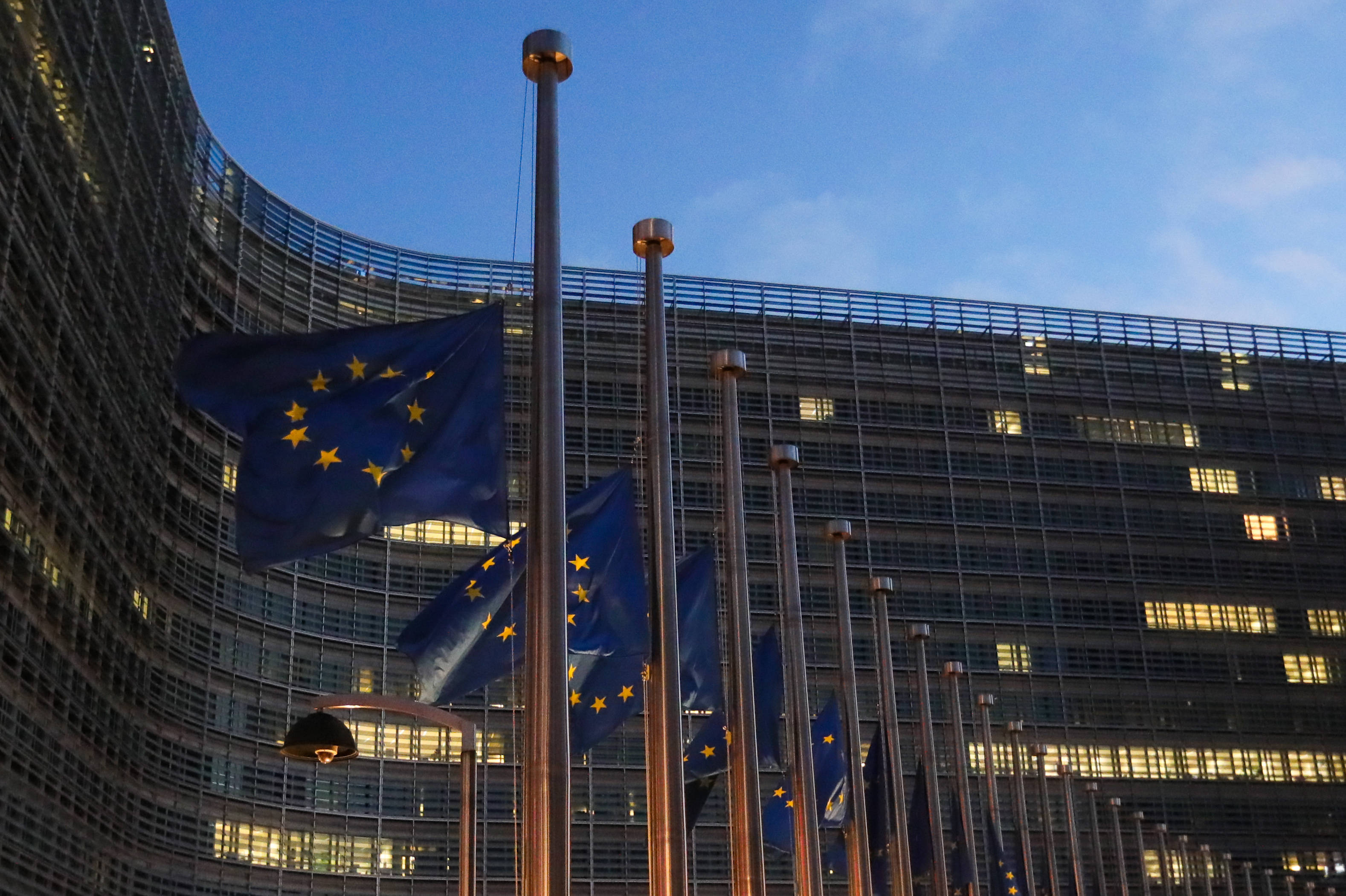 On the interests of the EU-ASEAN: the dynamic and functional impact of ...